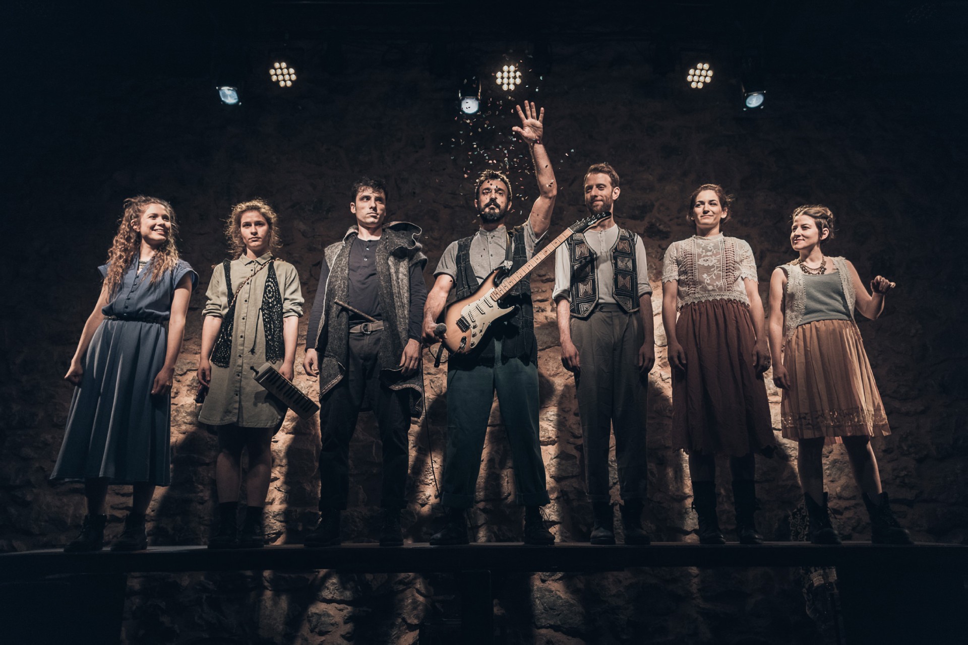 C. for Circus | Ομάδα θεάτρου και παραστατικών τεχνών